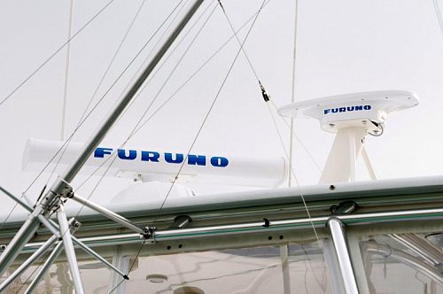 Купить спутниковый компас Furuno SC-30 для небольшого судна